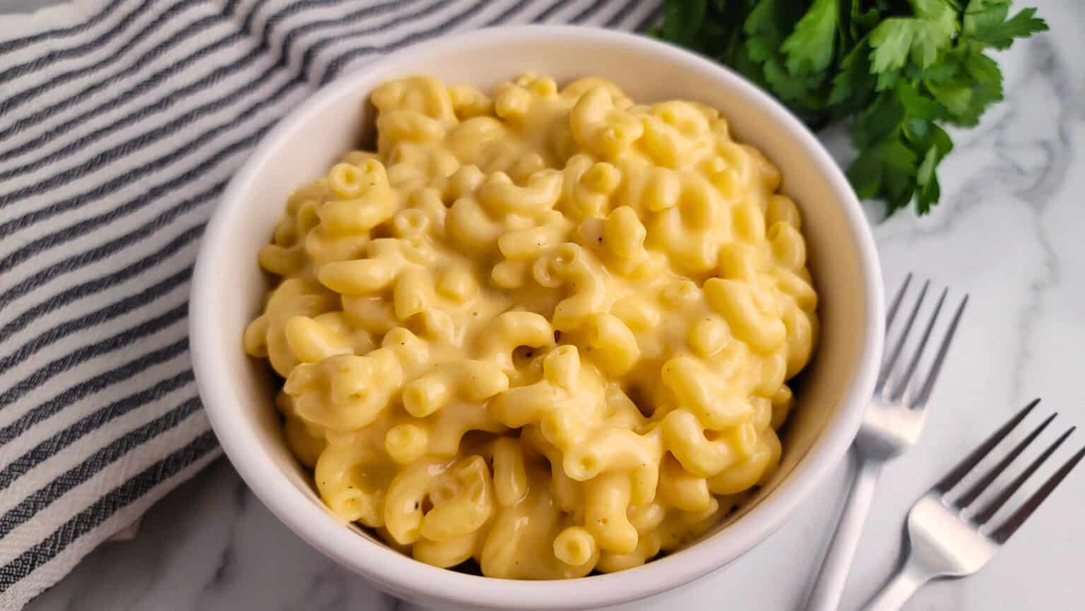 Simple Macaroni and Cheese - Simply Scratch Made