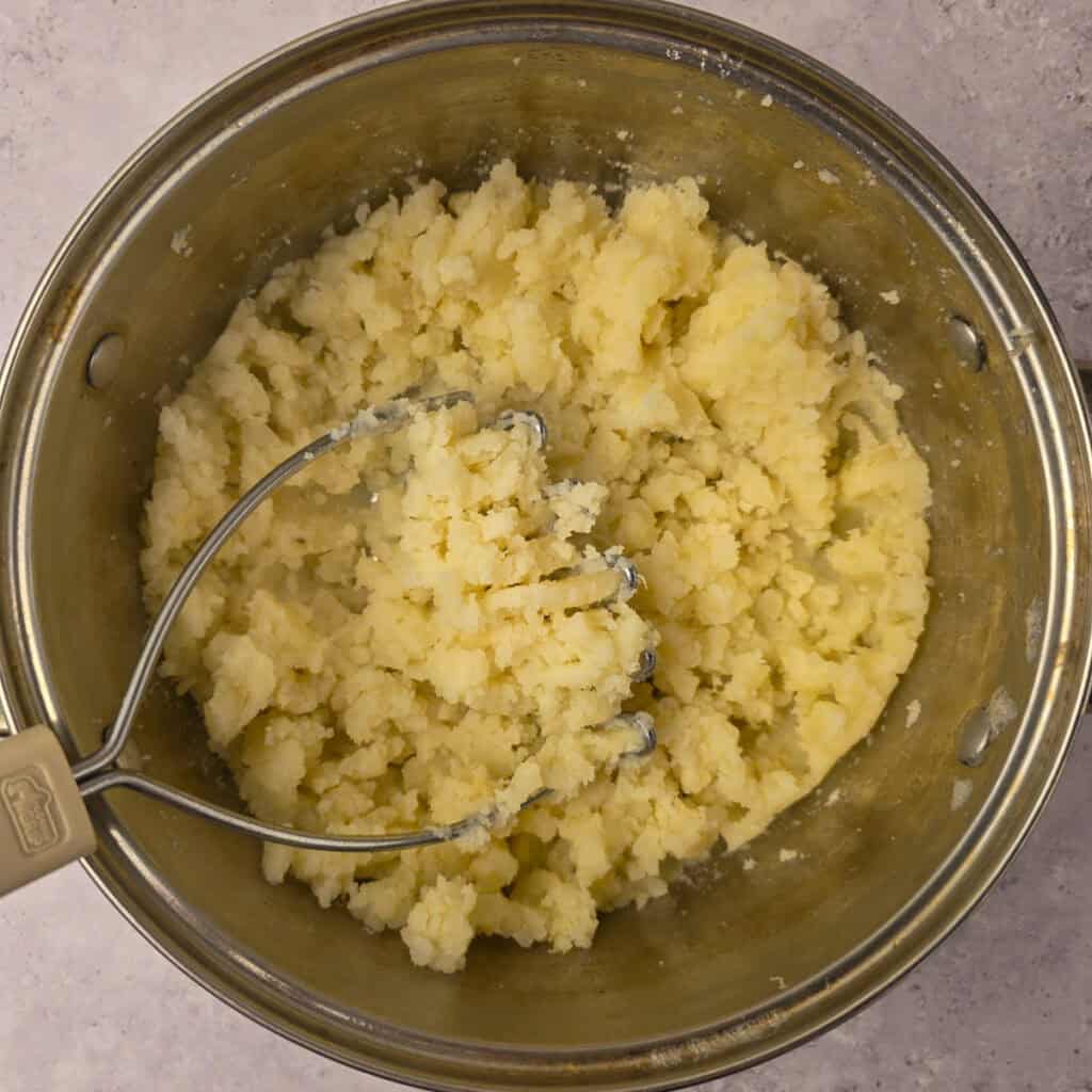 Loaded Mashed Potatoes with Cheddar and Bacon - Simply Scratch Made